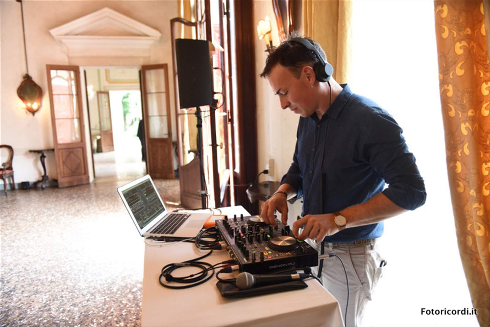 Deejay Loria (Treviso) per feste ed eventi - Lampo Service | 18anni.com